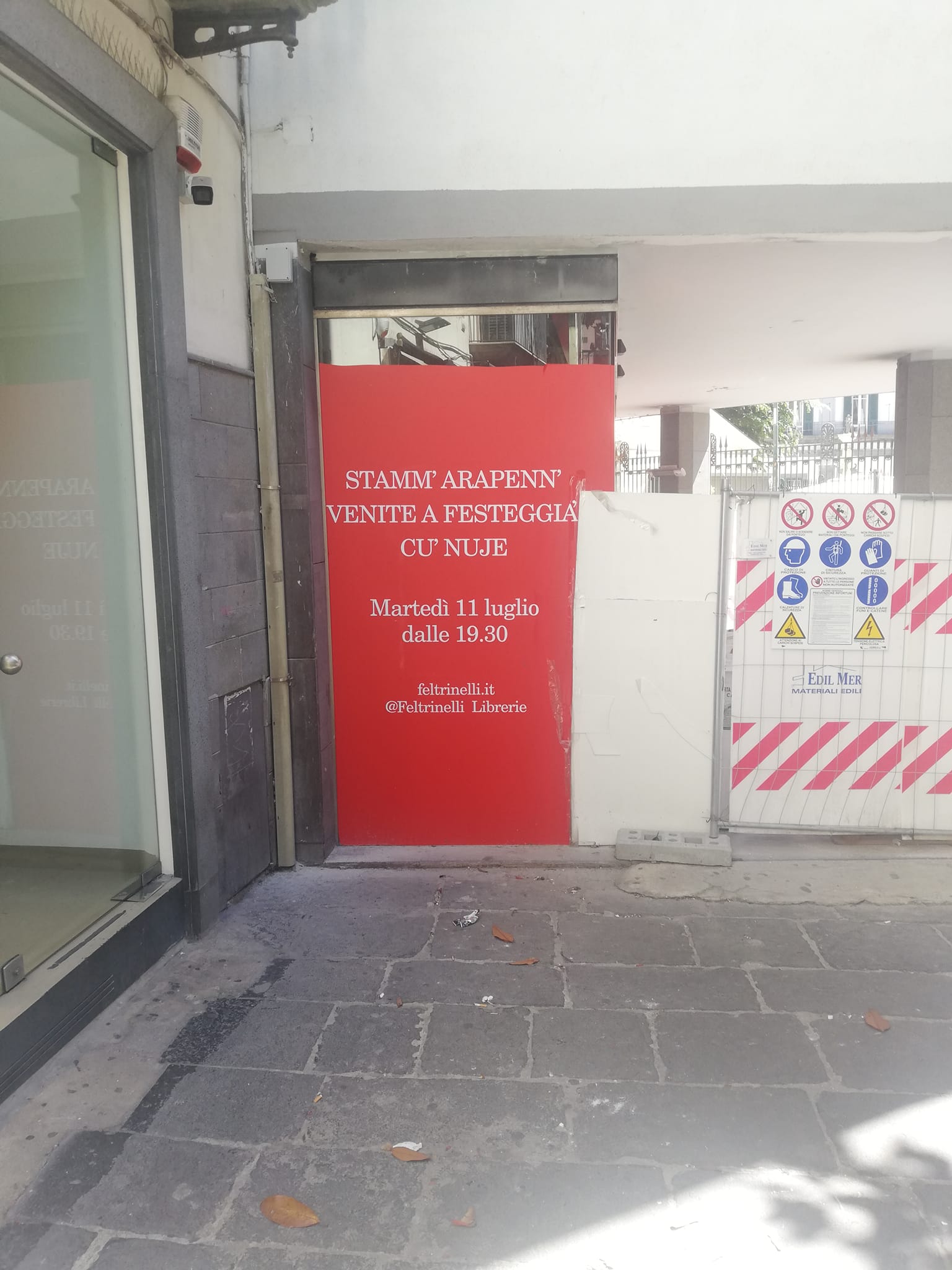 Napoli, riapre Feltrinelli di piazza dei Martiri - Il Desk